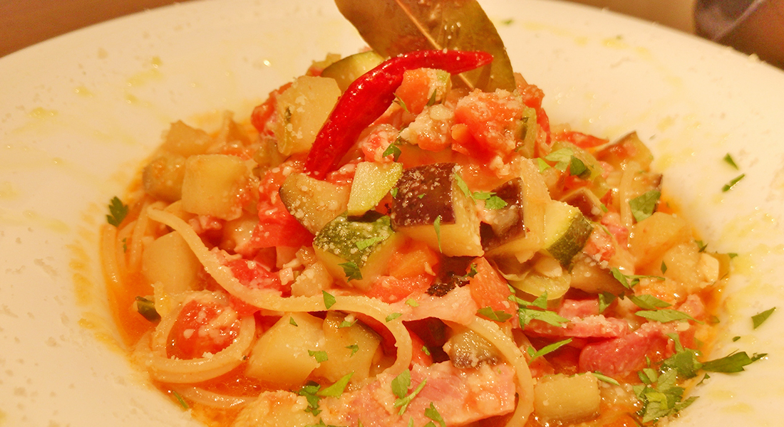 畑のなかのイタリアン！三鷹「TORETATE kitchen」は野菜もパスタもおいしい♪遅めのランチでもOK – 吉祥寺・杉並・中野・三鷹の不動産物件なら「殖産ベスト」